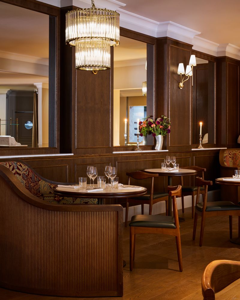 Brasserie In Saint Germain Des Prés | Annette Restaurant | Officine Bac Bar