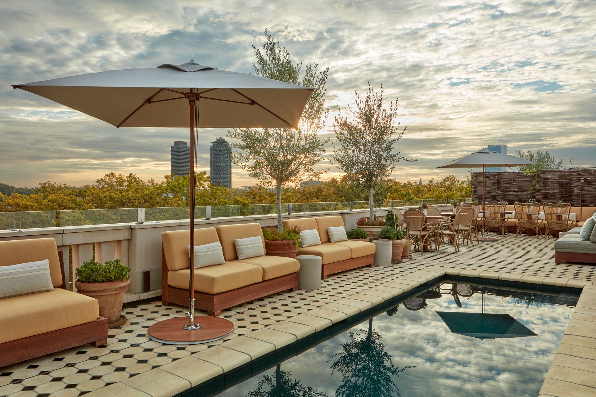 180º Rooftop Bar | Hotel Borneta | El Born, Barcelona